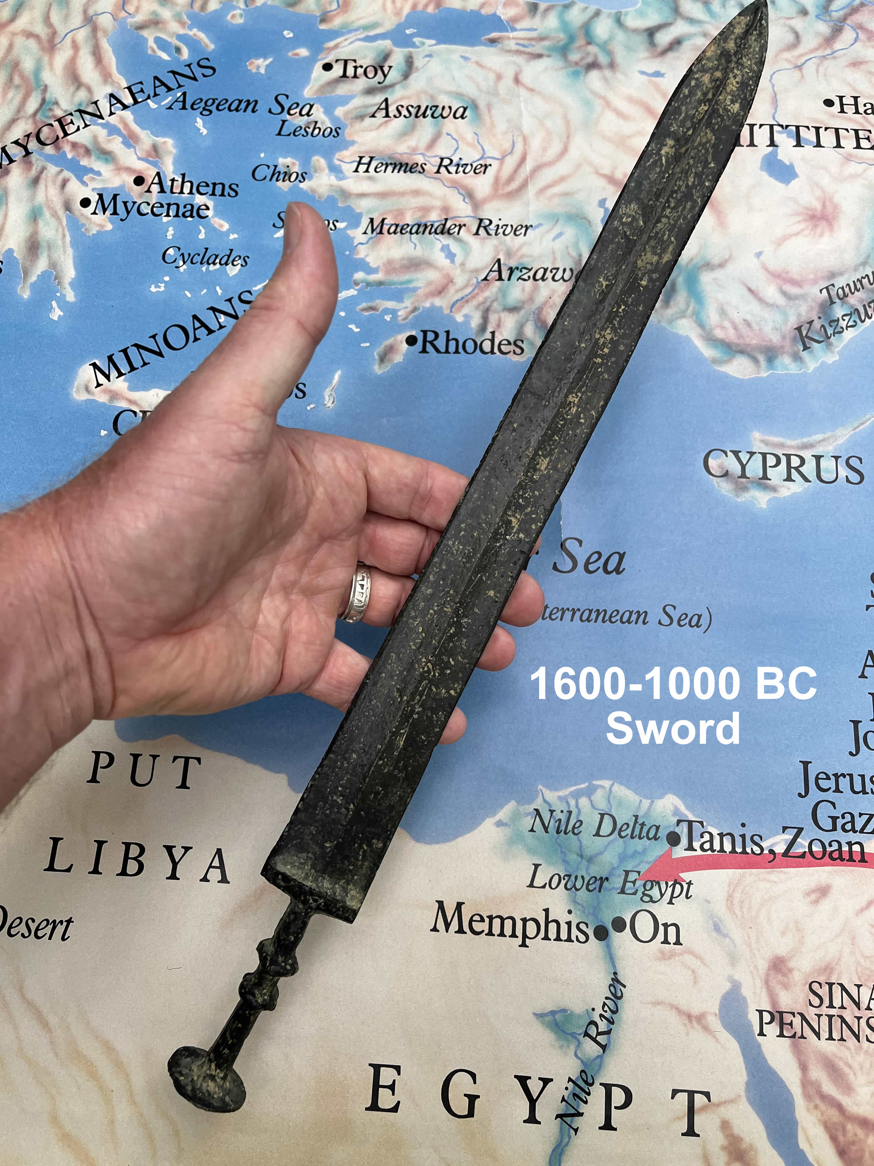 Index of /resources/Bible_Museum/Swords_and_Daggers